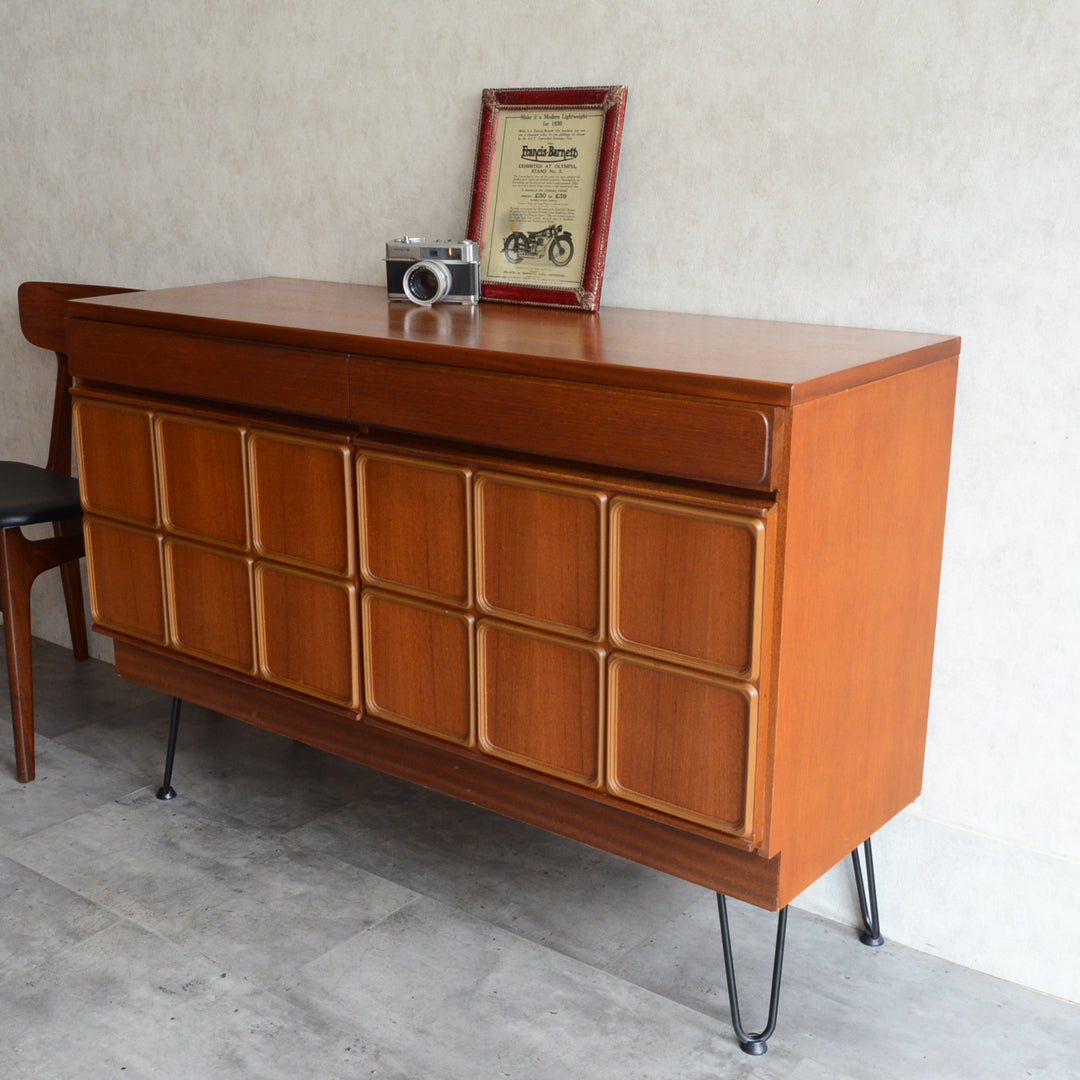 新着McINTOSH マッキントッシュ ショートサイドボード03(天板剝離再塗装済） – Rowan.inc